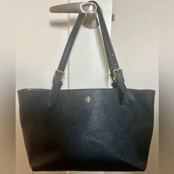 Elegant Used Tory Burch Handbags Pictures